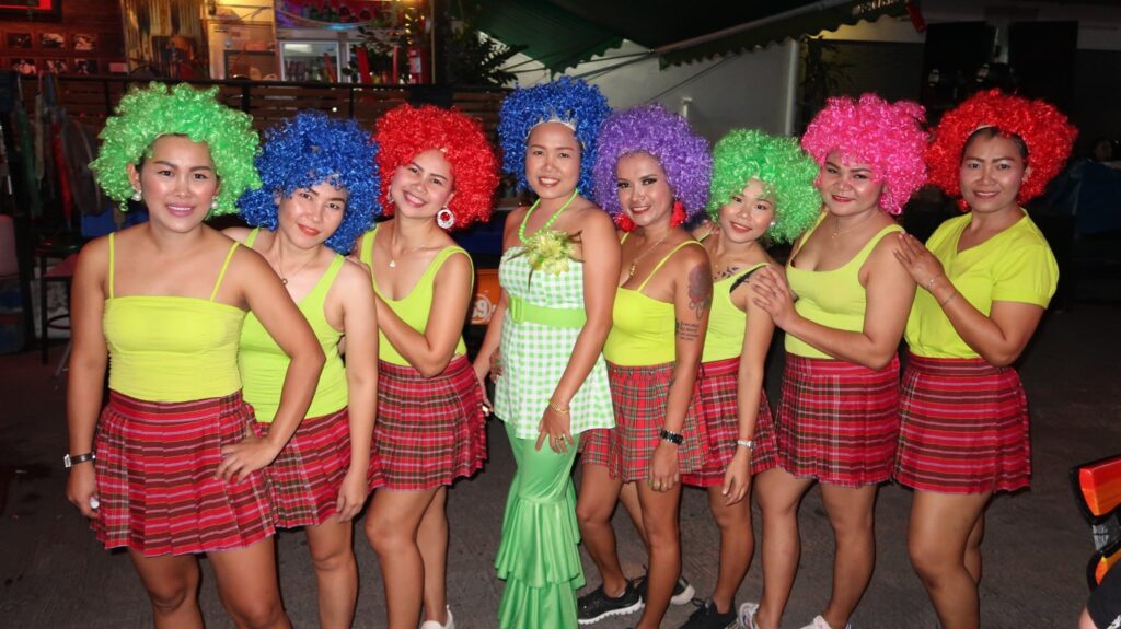 Smurf Bar In Pattaya Soi Buakhao Nightclubs Untold Thailand